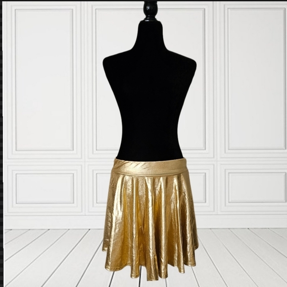 Urban Coco | Skirts | Nwt Urban Coco Metallic Gold Swing Skirt | Poshmark